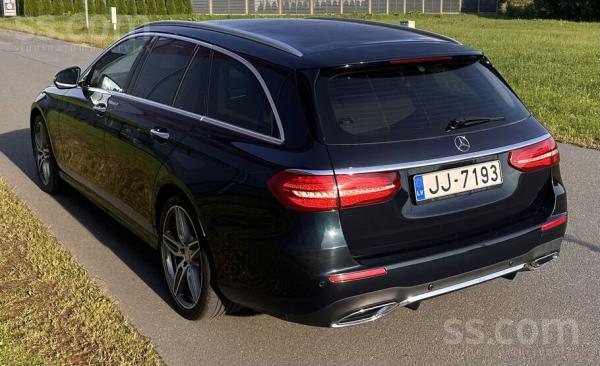 Black Mercedes-Benz E 220 2016 in Riga, with an engine capacity of 2.00 L and mileage of 207 thousand km for 14750 €, photo 5 on AUTOMOTO.COM.LV