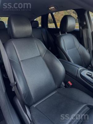 Melns Mercedes-Benz E 220 2016 Rīga, ar dzinēja tilpumu 2.00 L un nobraukumu 314 tūkst. km par 11400 €, foto 12 vietnē AUTOMOTO.COM.LV