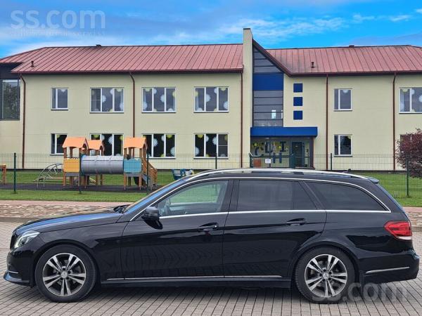 Black Mercedes-Benz E 220 2016 in Valmiera, with an engine capacity of 2.10 L and mileage of 264 thousand km for 11700 €, photo 8 on AUTOMOTO.COM.LV