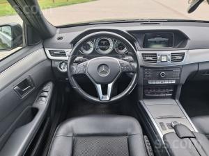 Black Mercedes-Benz E 220 2016 in Valmiera, with an engine capacity of 2.10 L and mileage of 264 thousand km for 11700 €, photo 11 on AUTOMOTO.COM.LV
