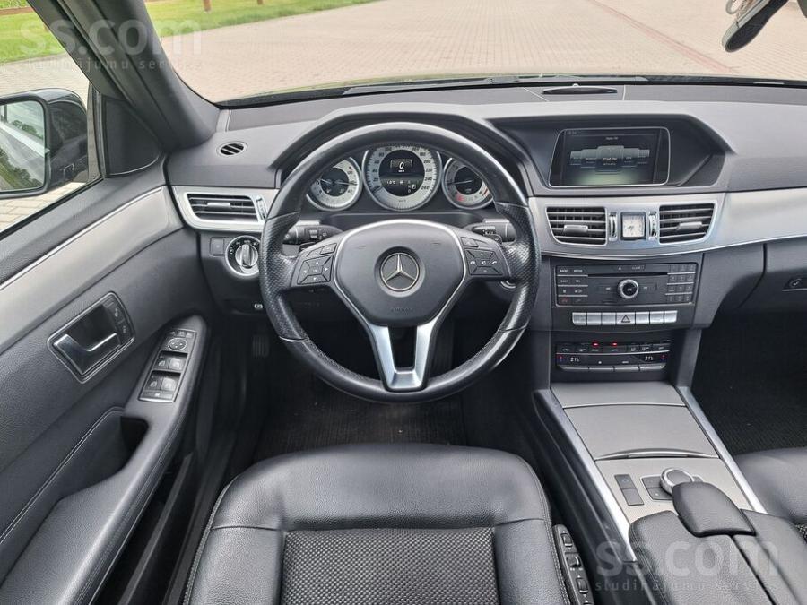 Black Mercedes-Benz E 220 2016 in Valmiera, with an engine capacity of 2.10 L and mileage of 264 thousand km for 11700 €, photo 11 on AUTOMOTO.COM.LV