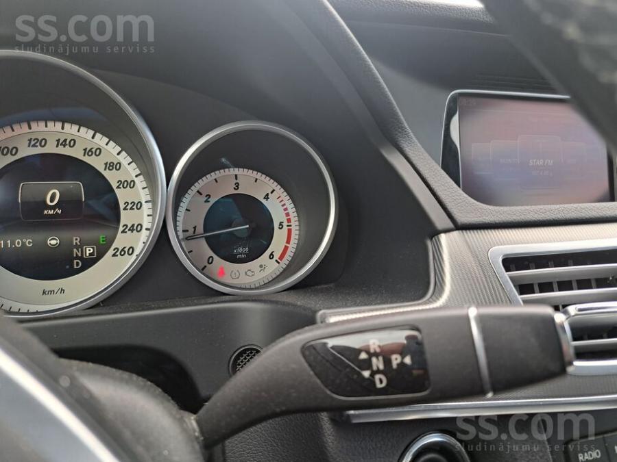Black Mercedes-Benz E 220 2016 in Valmiera, with an engine capacity of 2.10 L and mileage of 264 thousand km for 11700 €, photo 15 on AUTOMOTO.COM.LV