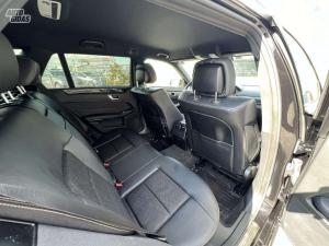 Melns Mercedes-Benz E 220 2016 Šauļi, ar dzinēja tilpumu 2.10 L un nobraukumu 298 tūkst. km par 9900 €, foto 20 vietnē AUTOMOTO.COM.LV