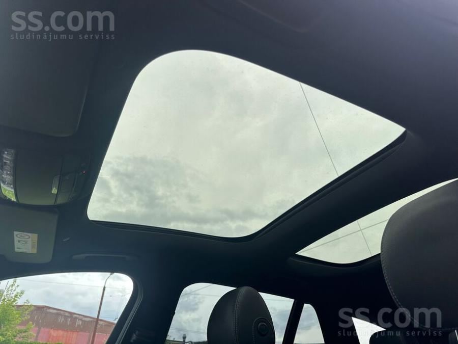 Black Mercedes-Benz E 220 2016 in Riga, with an engine capacity of 2.00 L and mileage of 214 thousand km for 16200 €, photo 11 on AUTOMOTO.COM.LV