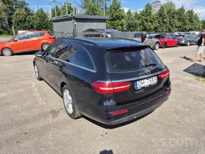 Melns Mercedes-Benz E 220 2016 Rīga, ar dzinēja tilpumu 2.00 L un nobraukumu 317 tūkst. km par 9990 €, foto 9 vietnē AUTOMOTO.COM.LV