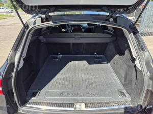 Melns Mercedes-Benz E 220 2016 Rīga, ar dzinēja tilpumu 2.00 L un nobraukumu 317 tūkst. km par 9990 €, foto 13 vietnē AUTOMOTO.COM.LV