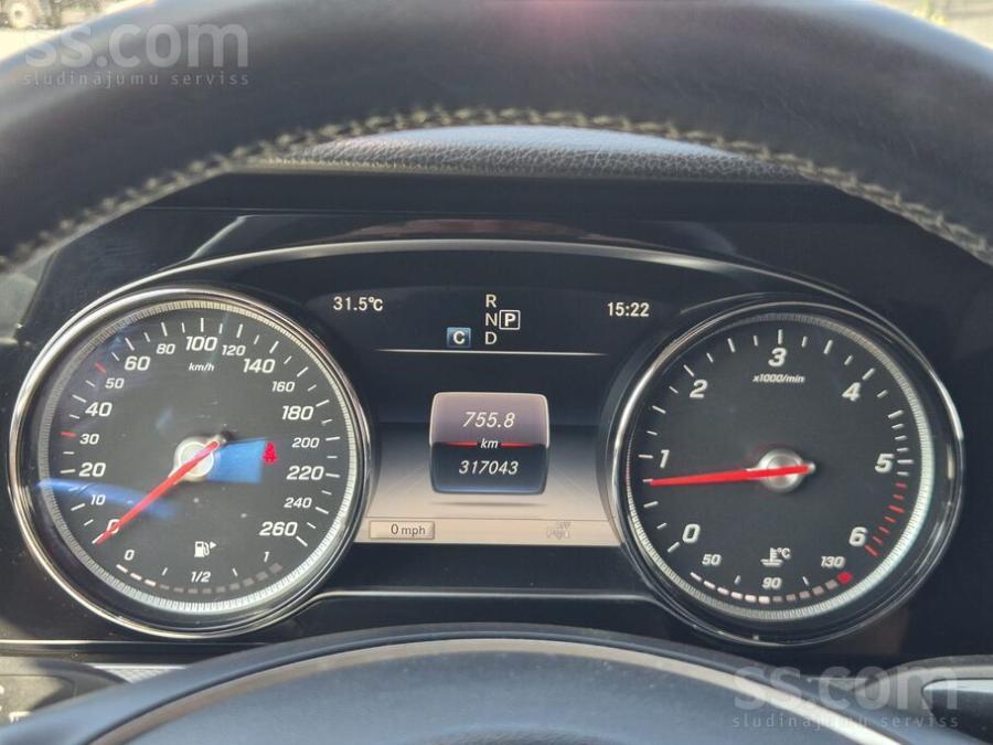 Melns Mercedes-Benz E 220 2016 Rīga, ar dzinēja tilpumu 2.00 L un nobraukumu 317 tūkst. km par 9990 €, foto 22 vietnē AUTOMOTO.COM.LV