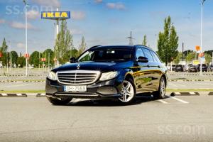 Melns Mercedes-Benz E 220 2016 Rīga, ar dzinēja tilpumu 2.00 L un nobraukumu 317 tūkst. km par 9990 €, foto  vietnē AUTOMOTO.COM.LV