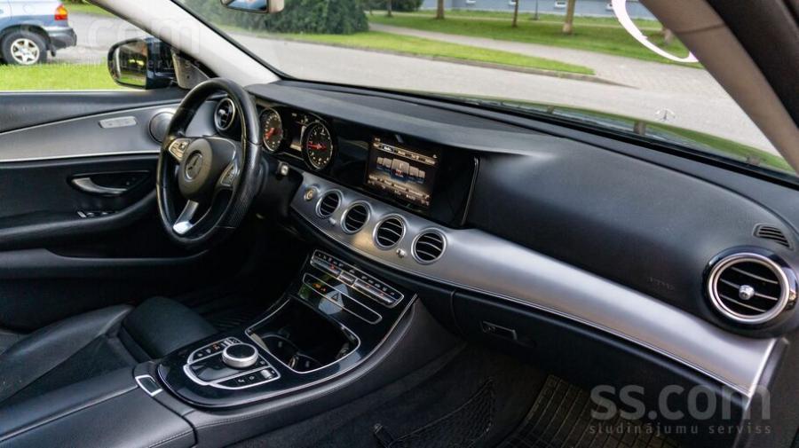 Melns Mercedes-Benz E 220 2016 Rīga, ar dzinēja tilpumu 2.00 L un nobraukumu 317 tūkst. km par 9990 €, foto 12 vietnē AUTOMOTO.COM.LV