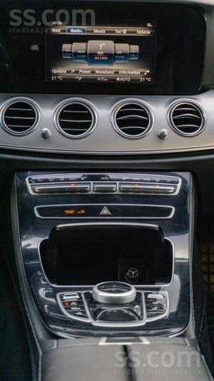 Melns Mercedes-Benz E 220 2016 Rīga, ar dzinēja tilpumu 2.00 L un nobraukumu 317 tūkst. km par 9990 €, foto 14 vietnē AUTOMOTO.COM.LV