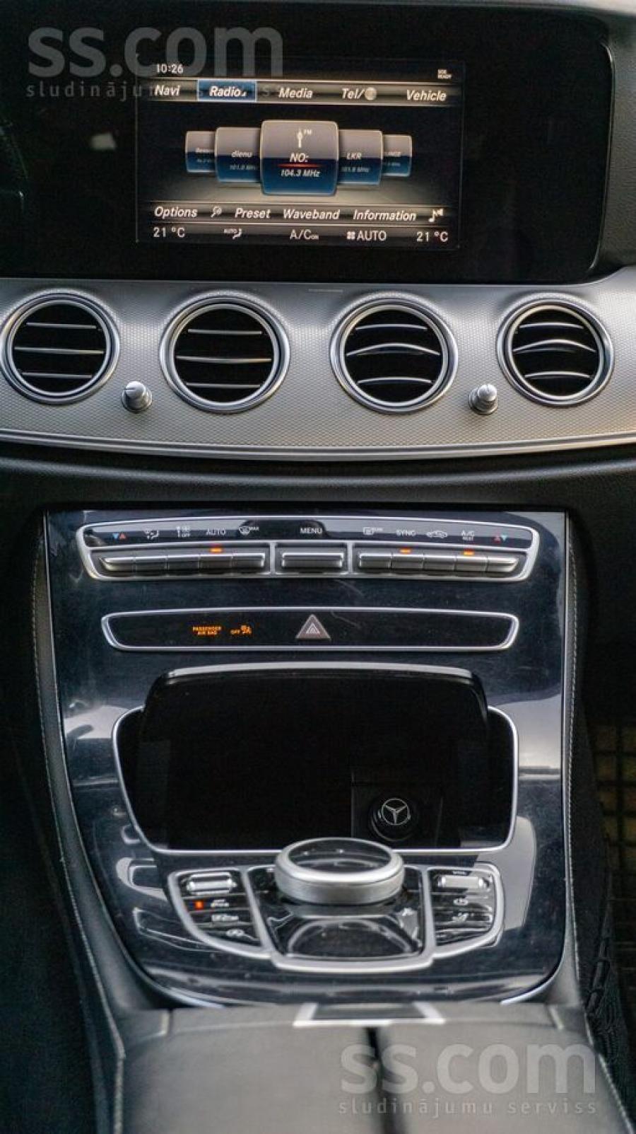 Melns Mercedes-Benz E 220 2016 Rīga, ar dzinēja tilpumu 2.00 L un nobraukumu 317 tūkst. km par 9990 €, foto 14 vietnē AUTOMOTO.COM.LV