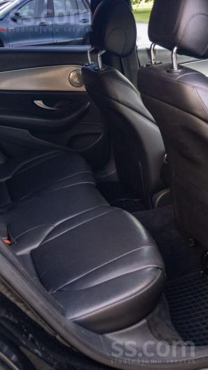 Melns Mercedes-Benz E 220 2016 Rīga, ar dzinēja tilpumu 2.00 L un nobraukumu 317 tūkst. km par 9990 €, foto 28 vietnē AUTOMOTO.COM.LV