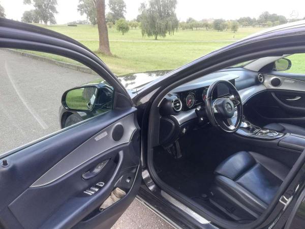 Melns Mercedes-Benz E 220 2016 Kauņa, ar dzinēja tilpumu 1.95 L un nobraukumu 305 tūkst. km par 8800 €, foto 9 vietnē AUTOMOTO.COM.LV