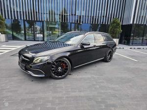 Black Mercedes-Benz E 220 2016 in Kaunas, with an engine capacity of 1.95 L and mileage of 111 thousand km for 17500 €, photo 3 on AUTOMOTO.COM.LV