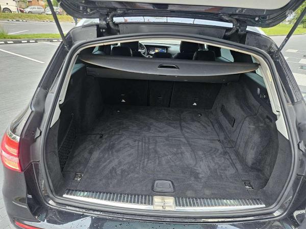 Melns Mercedes-Benz E 220 2016 Kauņa, ar dzinēja tilpumu 1.95 L un nobraukumu 111 tūkst. km par 17500 €, foto 9 vietnē AUTOMOTO.COM.LV