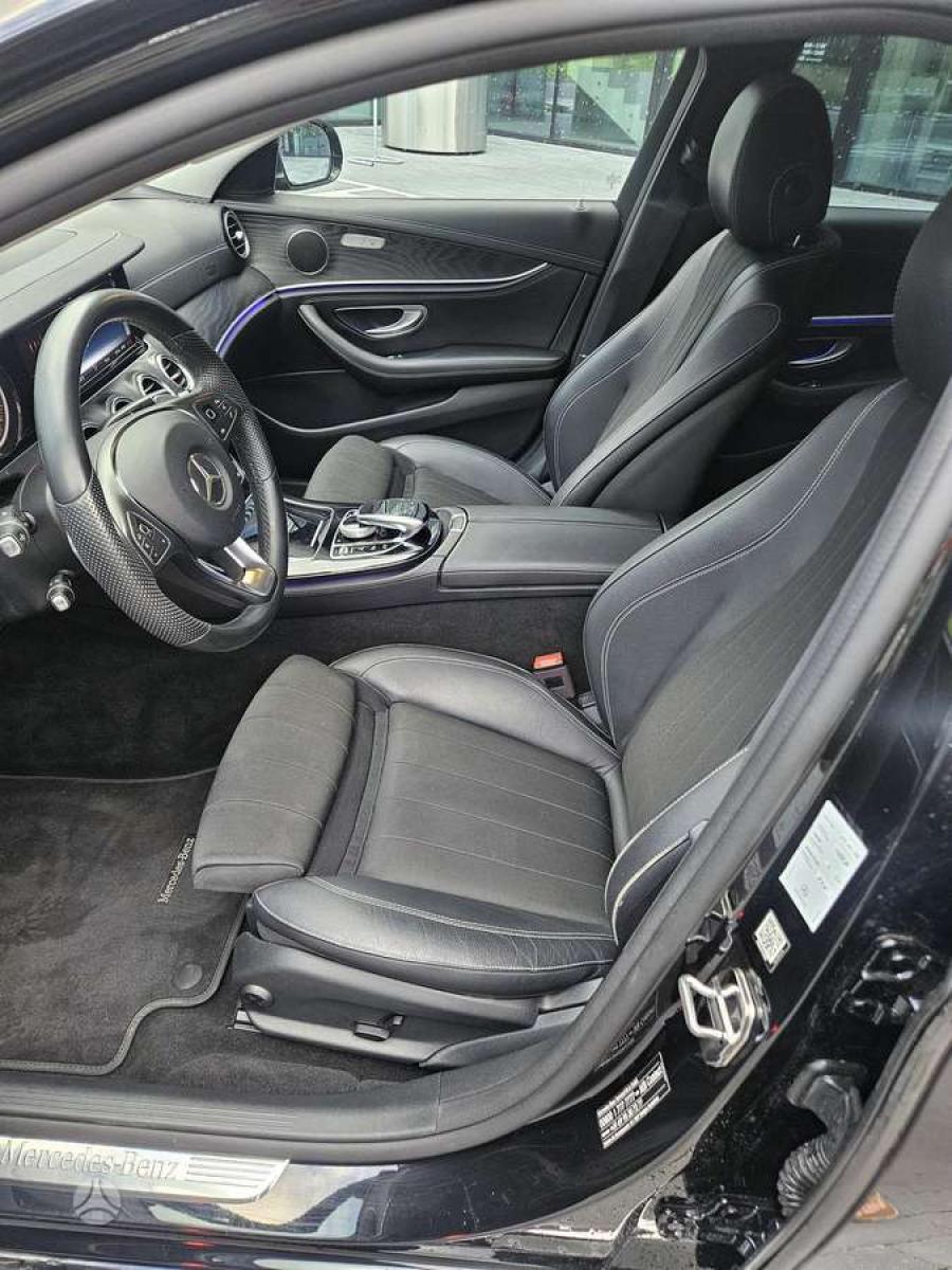 Black Mercedes-Benz E 220 2016 in Kaunas, with an engine capacity of 1.95 L and mileage of 111 thousand km for 17500 €, photo 16 on AUTOMOTO.COM.LV