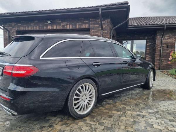 Мерседес E 220 2016 в Каунас на AUTOMOTO.COM.LV Черный Мерседес E 220 2016 в Каунас, объемом двигателя 2.00 л и пробегом 354 тыс. км за 11900 €, фото 6 на AUTOMOTO.COM.LV