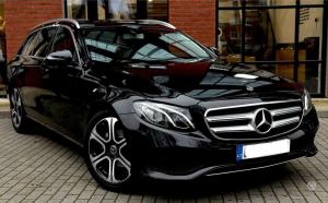 Black Mercedes-Benz E 220 2017 in Klaipeda, with an engine capacity of 1.95 L and mileage of 241 thousand km for 14700 €, photo  on AUTOMOTO.COM.LV
