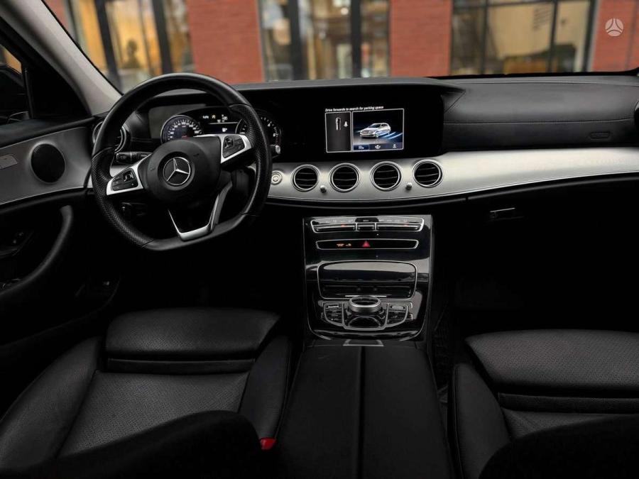 Black Mercedes-Benz E 220 2017 in Klaipeda, with an engine capacity of 1.95 L and mileage of 241 thousand km for 14700 €, photo 12 on AUTOMOTO.COM.LV