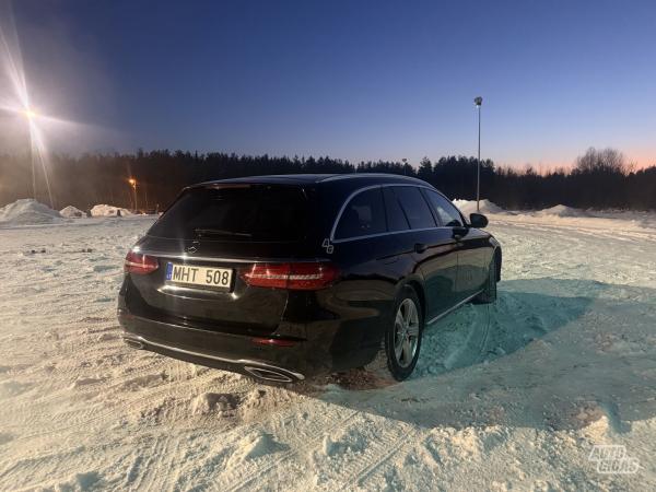 Melns Mercedes-Benz E 220 2017 Viļņa, ar dzinēja tilpumu 2.00 L un nobraukumu 580 tūkst. km par 7200 €, foto 3 vietnē AUTOMOTO.COM.LV