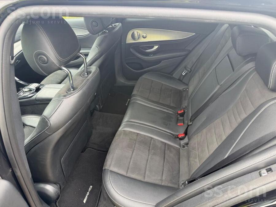 Melns Mercedes-Benz E 220 2017 Rīga, ar dzinēja tilpumu 2.00 L un nobraukumu 335 tūkst. km par 15299 €, foto 8 vietnē AUTOMOTO.COM.LV