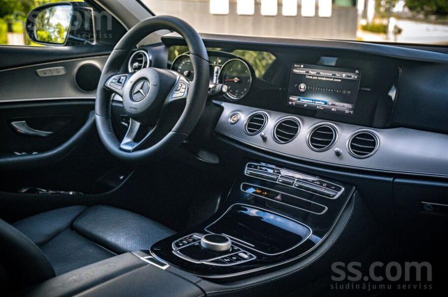Black Mercedes-Benz E 220 2017 in Riga, with an engine capacity of 2.00 L and mileage of 0 thousand km for 8990 €, photo 8 on AUTOMOTO.COM.LV