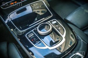 Black Mercedes-Benz E 220 2017 in Riga, with an engine capacity of 2.00 L and mileage of 0 thousand km for 8990 €, photo 11 on AUTOMOTO.COM.LV