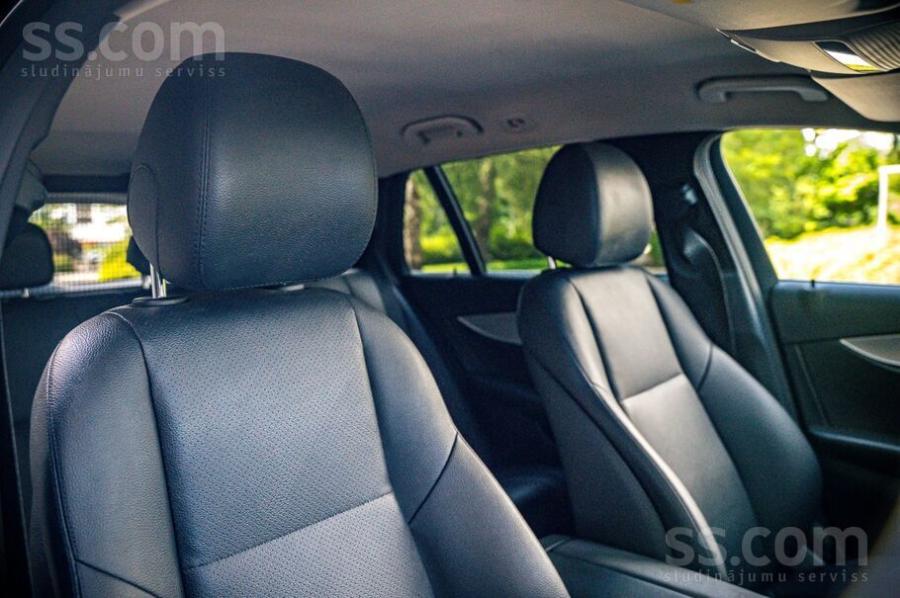 Black Mercedes-Benz E 220 2017 in Riga, with an engine capacity of 2.00 L and mileage of 0 thousand km for 8990 €, photo 15 on AUTOMOTO.COM.LV