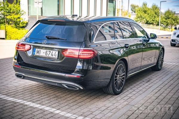 Melns Mercedes-Benz E 220 2017 Rīga, ar dzinēja tilpumu 2.00 L un nobraukumu 0 tūkst. km par 8990 €, foto 4 vietnē AUTOMOTO.COM.LV