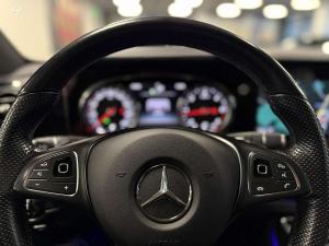 Black Mercedes-Benz E 220 2017 in Klaipeda, with an engine capacity of 1.95 L and mileage of 268 thousand km for 17200 €, photo 12 on AUTOMOTO.COM.LV