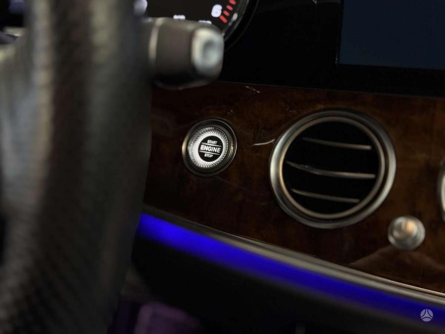 Black Mercedes-Benz E 220 2017 in Klaipeda, with an engine capacity of 1.95 L and mileage of 268 thousand km for 17200 €, photo 36 on AUTOMOTO.COM.LV