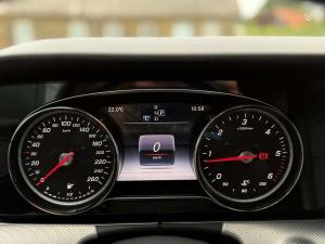 Black Mercedes-Benz E 220 2017 in Klaipeda, with an engine capacity of 2.20 L and mileage of 460 thousand km for 8950 €, photo 13 on AUTOMOTO.COM.LV