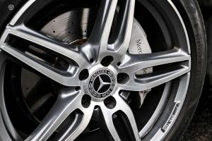 Black Mercedes-Benz E 220 2017 in Vilnius, with an engine capacity of 1.95 L and mileage of 210 thousand km for 18900 €, photo 6 on AUTOMOTO.COM.LV