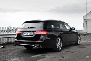 Black Mercedes-Benz E 220 2017 in Vilnius, with an engine capacity of 1.95 L and mileage of 210 thousand km for 18900 €, photo 8 on AUTOMOTO.COM.LV