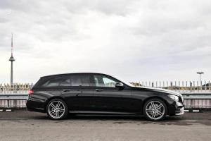 Black Mercedes-Benz E 220 2017 in Vilnius, with an engine capacity of 1.95 L and mileage of 210 thousand km for 18900 €, photo 9 on AUTOMOTO.COM.LV