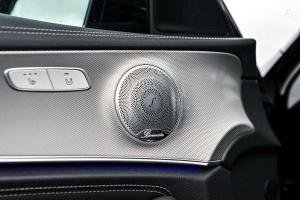 Black Mercedes-Benz E 220 2017 in Vilnius, with an engine capacity of 1.95 L and mileage of 210 thousand km for 18900 €, photo 11 on AUTOMOTO.COM.LV
