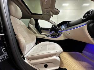 Черный Мерседес E 220 2017 в Вильнюс, объемом двигателя 1.95 л и пробегом 289 тыс. км за 22290 €, фото 16 на AUTOMOTO.COM.LV