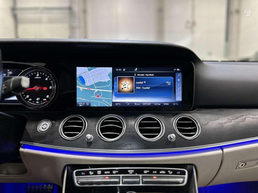 Черный Мерседес E 220 2017 в Вильнюс, объемом двигателя 1.95 л и пробегом 289 тыс. км за 22290 €, фото 22 на AUTOMOTO.COM.LV