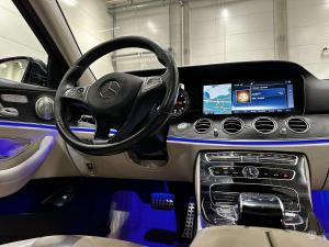 Черный Мерседес E 220 2017 в Вильнюс, объемом двигателя 1.95 л и пробегом 289 тыс. км за 22290 €, фото 25 на AUTOMOTO.COM.LV