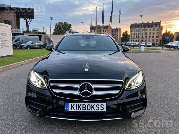 Melns Mercedes-Benz E 220 2017 Rīga, ar dzinēja tilpumu 2.00 L un nobraukumu 0 tūkst. km par 17800 €, foto 4 vietnē AUTOMOTO.COM.LV