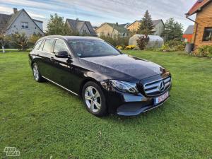Black Mercedes-Benz E 220 2017 in Kaunas, with an engine capacity of 2.00 L and mileage of 273 thousand km for 16300 €, photo  on AUTOMOTO.COM.LV