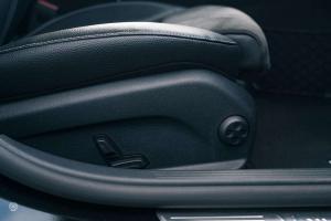 Black Mercedes-Benz E 220 2018 in Riga, with an engine capacity of 1.95 L and mileage of 149 thousand km for 24450 €, photo 14 on AUTOMOTO.COM.LV