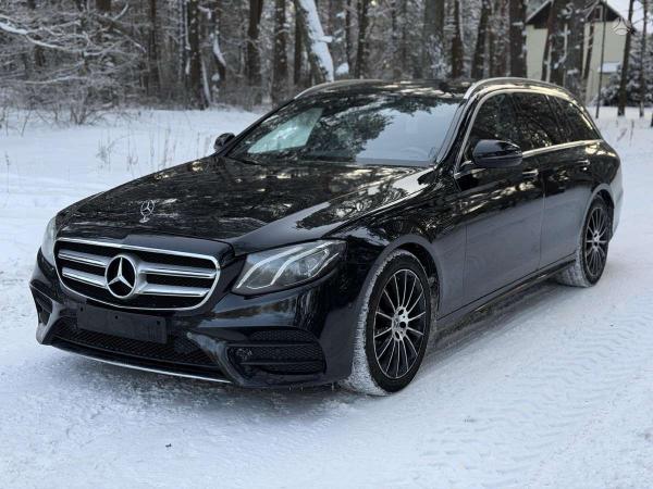Melns Mercedes-Benz E 220 2018 Kauņa, ar dzinēja tilpumu 1.95 L un nobraukumu 600 tūkst. km par 10500 €, foto 1 vietnē AUTOMOTO.COM.LV