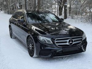 Black Mercedes-Benz E 220 2018 in Kaunas, with an engine capacity of 1.95 L and mileage of 600 thousand km for 10500 €, photo 3 on AUTOMOTO.COM.LV