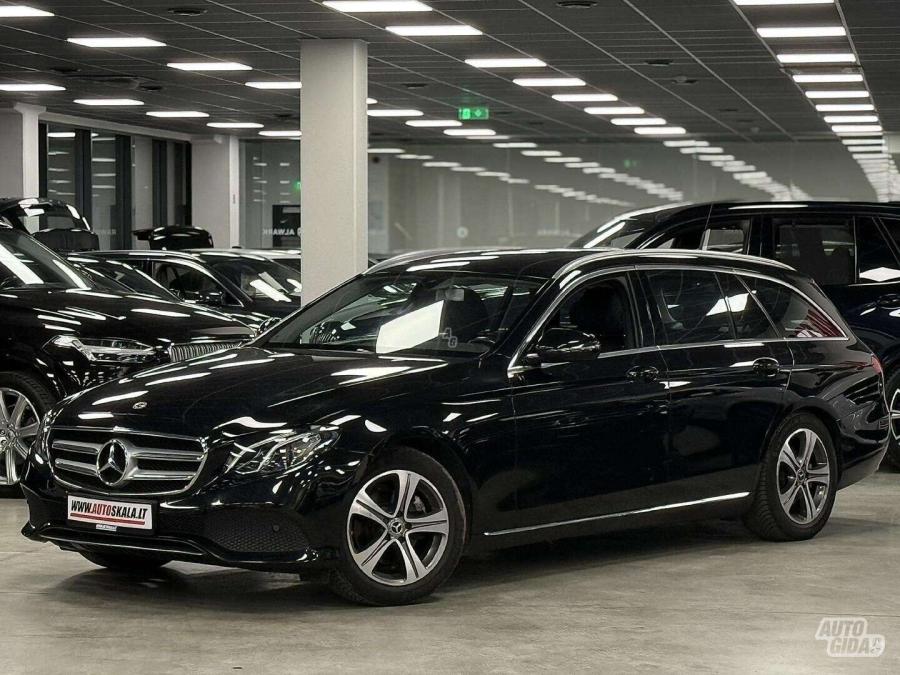 Black Mercedes-Benz E 220 2018 in Klaipeda, with an engine capacity of 2.00 L and mileage of 348 thousand km for 12950 €, photo 5 on AUTOMOTO.COM.LV