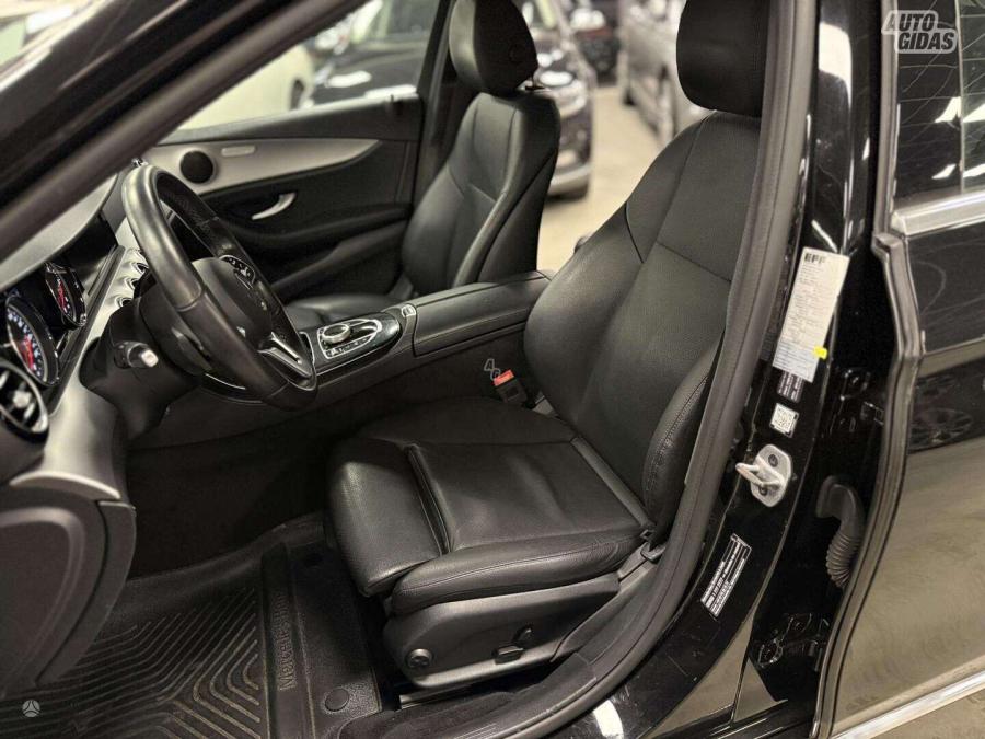 Black Mercedes-Benz E 220 2018 in Klaipeda, with an engine capacity of 2.00 L and mileage of 348 thousand km for 12950 €, photo 17 on AUTOMOTO.COM.LV