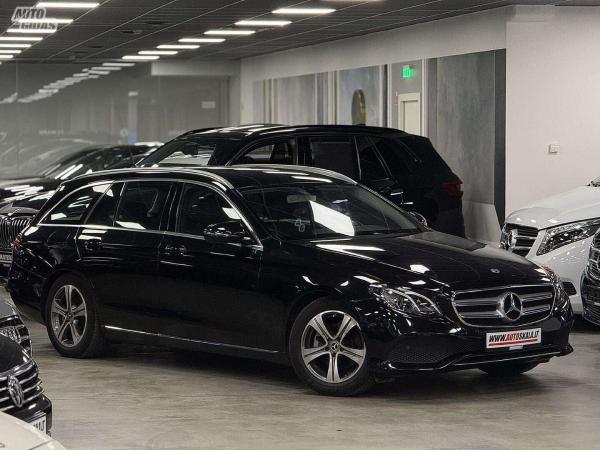 Melns Mercedes-Benz E 220 2018 Klaipėda, ar dzinēja tilpumu 2.00 L un nobraukumu 348 tūkst. km par 12950 €, foto 4 vietnē AUTOMOTO.COM.LV