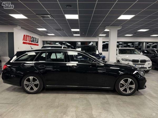 Melns Mercedes-Benz E 220 2018 Klaipėda, ar dzinēja tilpumu 2.00 L un nobraukumu 348 tūkst. km par 12950 €, foto 7 vietnē AUTOMOTO.COM.LV