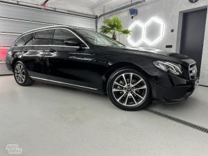 Black Mercedes-Benz E 220 2018 in Kaunas, with an engine capacity of 2.00 L and mileage of 388 thousand km for 10999 €, photo 6 on AUTOMOTO.COM.LV