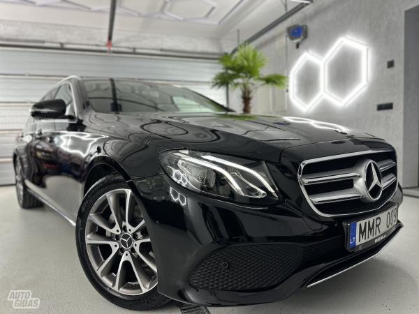 Черный Мерседес E 220 2018 в Каунас, объемом двигателя 2.00 л и пробегом 388 тыс. км за 10999 €, фото 7 на AUTOMOTO.COM.LV